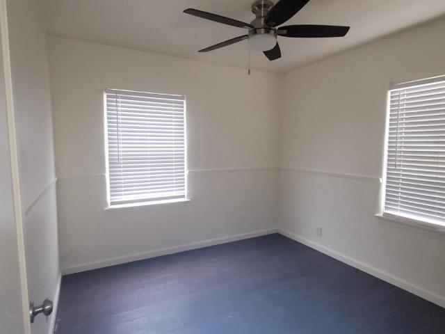 9820 Greenacres Drive