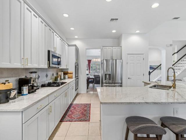 9820 Gretna Green Dr, Tampa, FL 33626 | MLS #TB8498