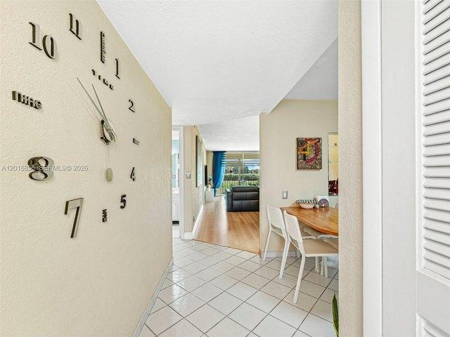 9820 S Hollybrook Lake Dr Apt 208, Pembroke Pines, FL 33025