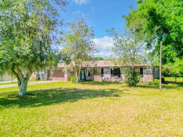 9821 SE Sunset Harbor Rd, Summerfield, FL 34491