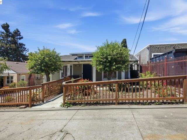 9821 Thermal St, Oakland, CA 94605
