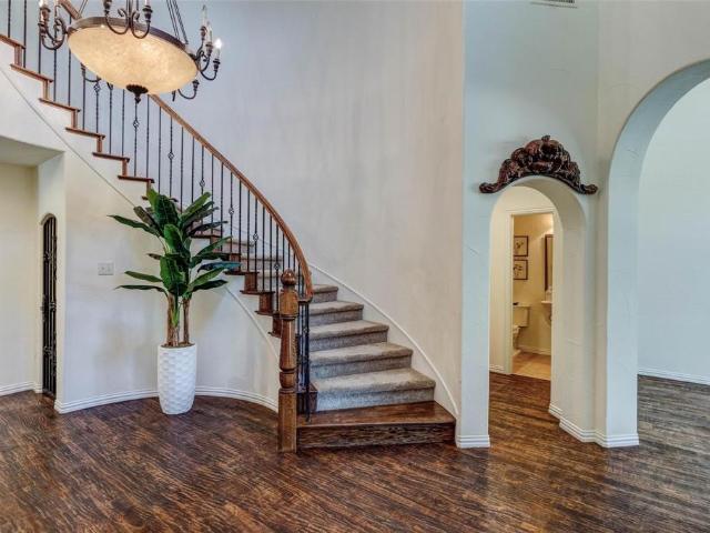 9823 Carriage Hill Lane