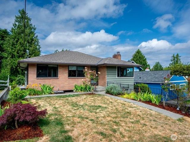 9823 41st Ave SW, Seattle, WA 98136