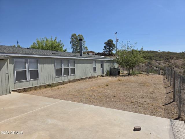 982 e saguaro drive