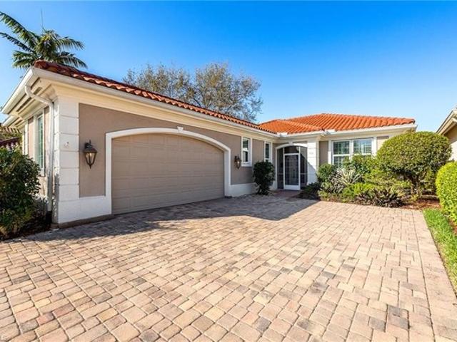 982 Fountain Run, Naples, FL 34119