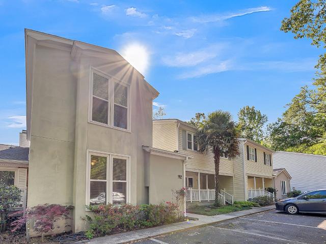982 Harbor Oaks Drive