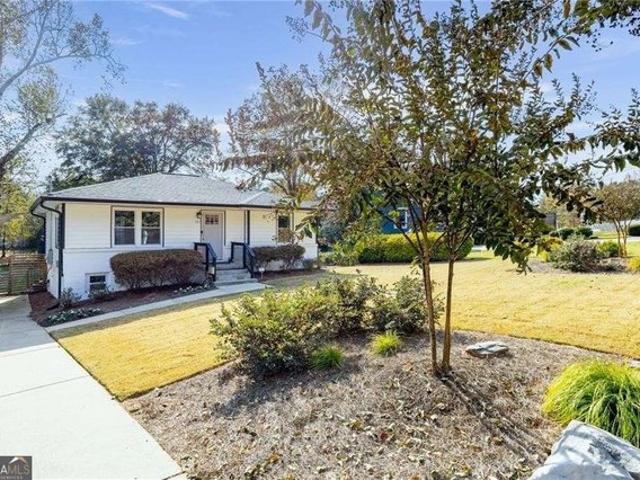982 Oakdale Dr SE, Smyrna, GA 30080