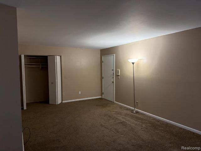 982 N Adams Road # 4