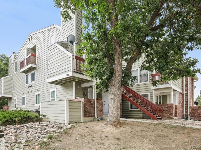 982 S Dearborn Way # 18