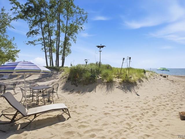 982 S Shore Drive
