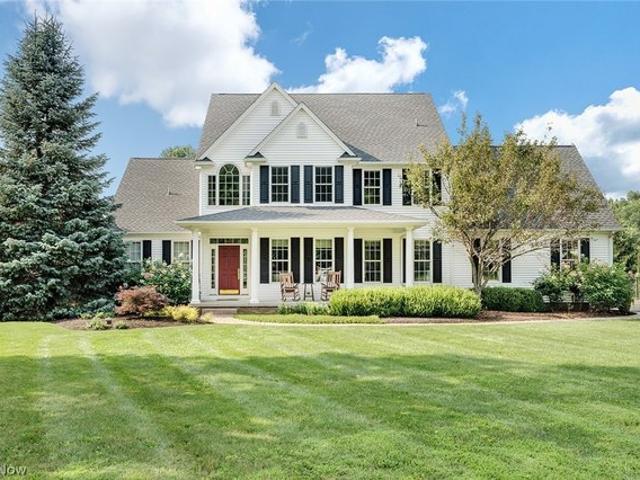 982 Shannon Ln, Salem, OH 44460