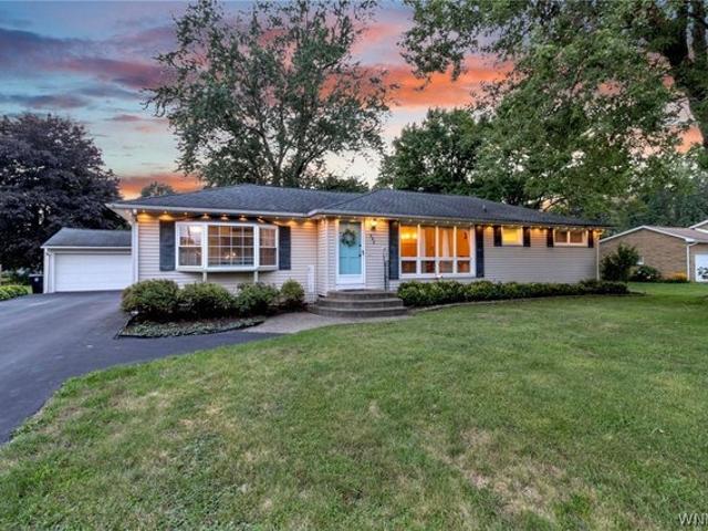982 Two Rod Rd, Alden, NY 14004