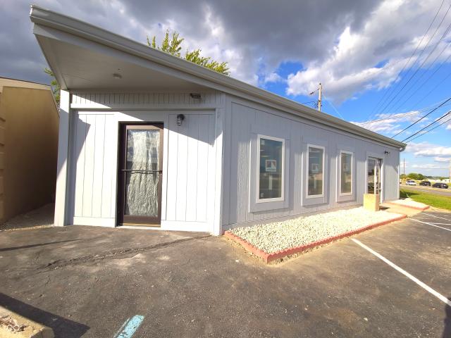 9836 Pendleton Pike