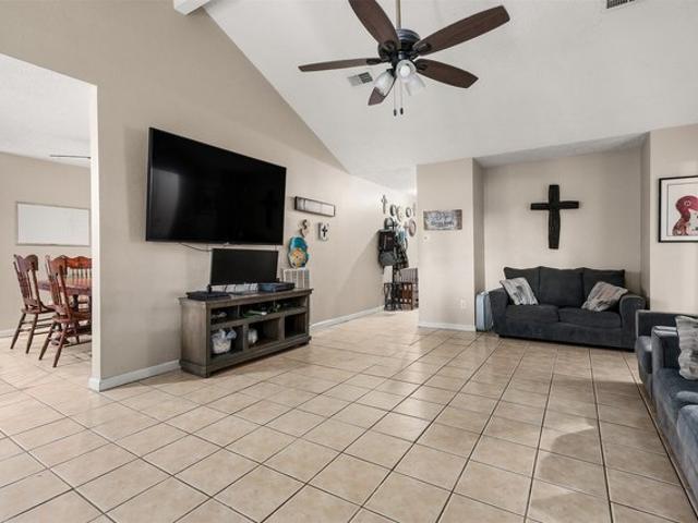 9838 Rocky Hollow Rd, La Porte, TX 77571