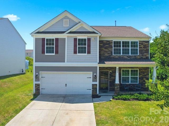 9839 Oak Barrel Ln, Charlotte, NC 28215