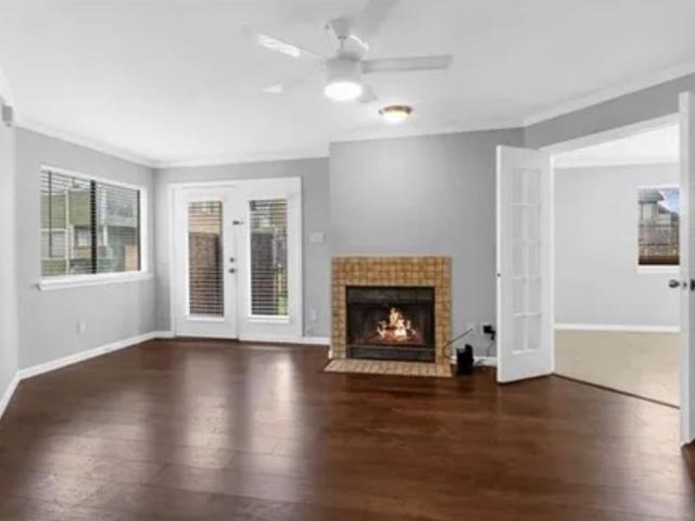 9839 Walnut Street # 201