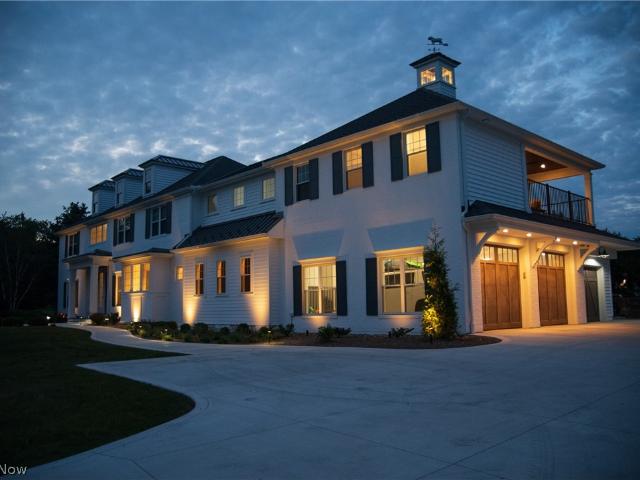 9830 Greenway Trail