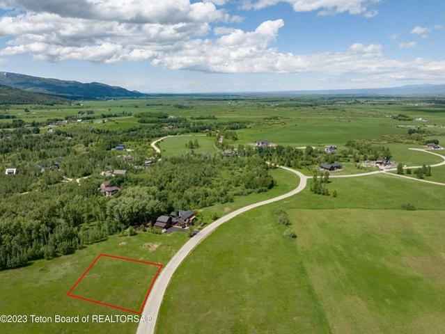 9830 Hiddenwaters Ln, Victor, ID 83455