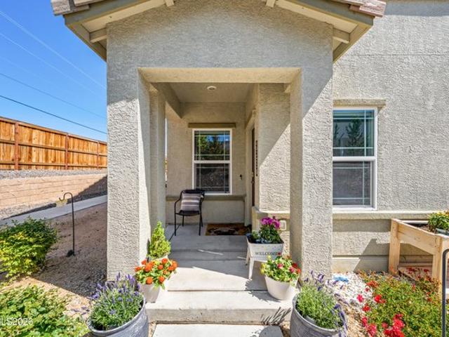 9830 Salty Dog Dr, Reno, NV 89506