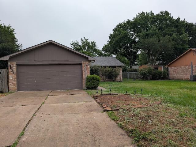 9830 Thistle Trail Drive