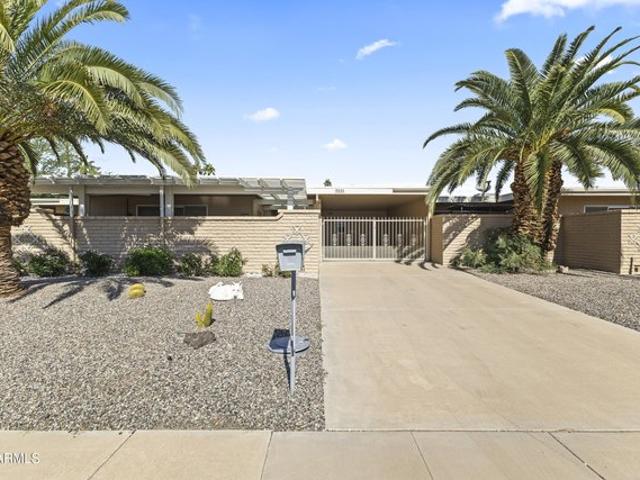 9830 W Teakwood Dr, Sun City, AZ 85351