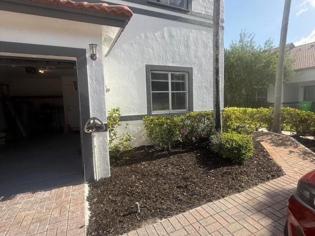 9831 NW 24th St, Sunrise, FL 33322 | MLS #B26018