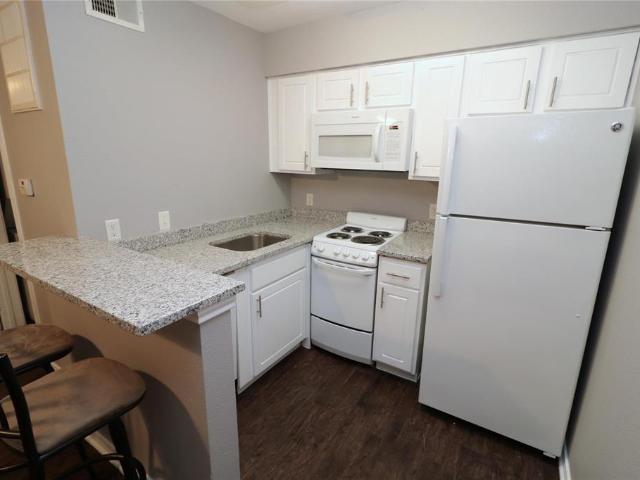 9831 Walnut Street # P308