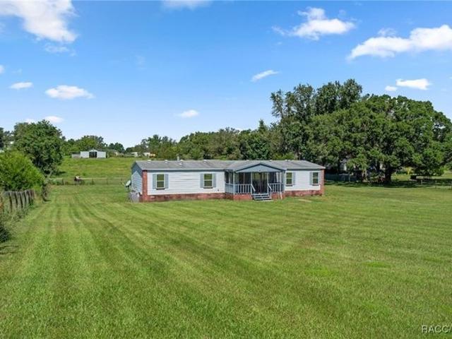 9832 S Buckskin Ave, Floral City, FL 34436