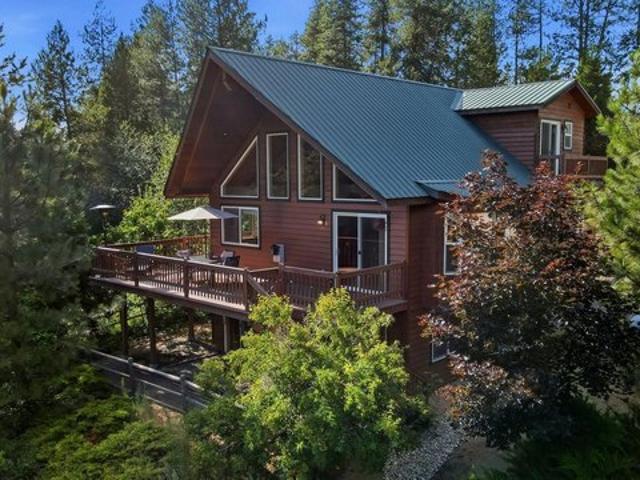 9832 Scotia Rd, Newport, WA 99156