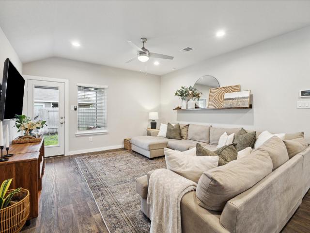 9833 Glen Brook Lane