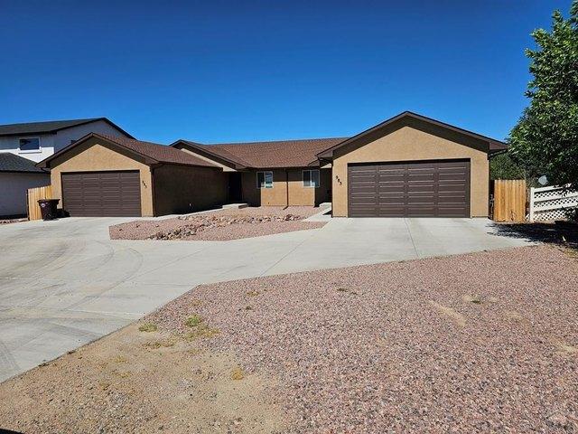 983 985 S Knox Dr, Pueblo West, CO 81007