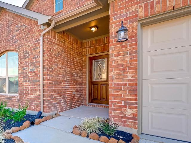 983 Golden Willow Lane