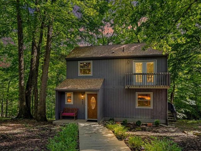 983 Sauk Ct, Sugar Grove, OH 43155
