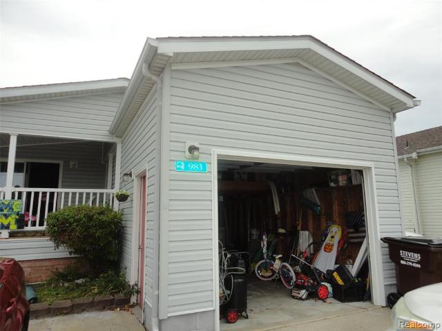 983 Tanners Lndg