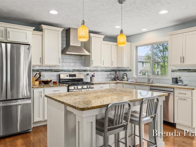 9845 Sunset Ridge Drive