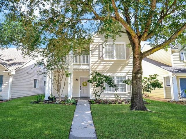 9846 Farrell Dr, Houston, TX 77070
