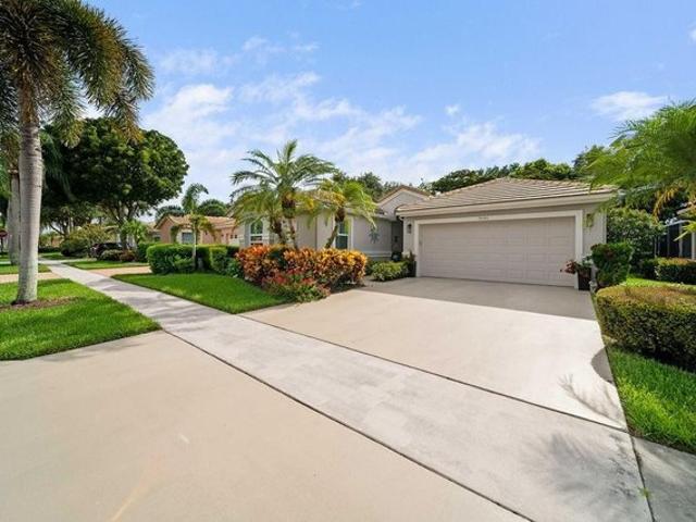 9846 Harbour Lake Cir, Boynton Beach, FL 33437