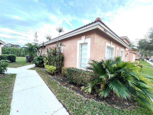 9846 Kamena Cir, Boynton Beach, FL 33436 | MLS #B26008 | Compass