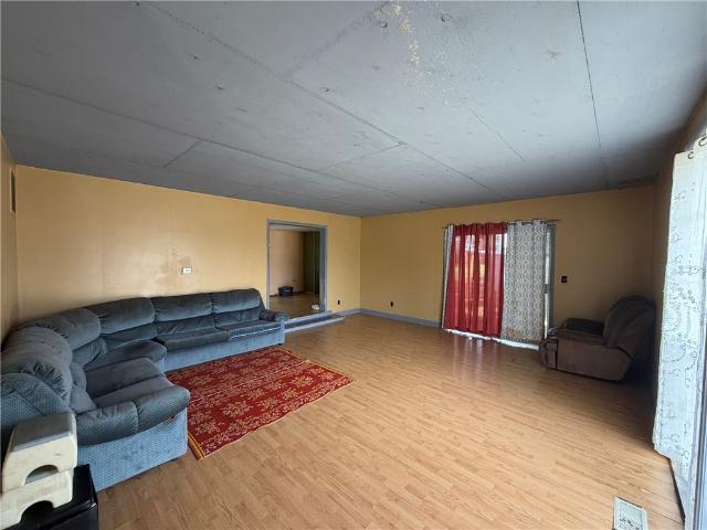 9846 W Highway 64