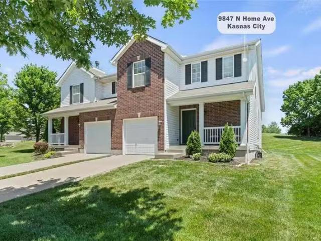 9847 N HOME AVE, KANSAS CITY, MO 64157 Condo/Townhome For Sale.