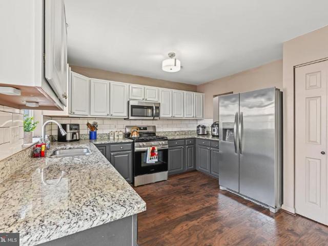 9847 Bon Lane