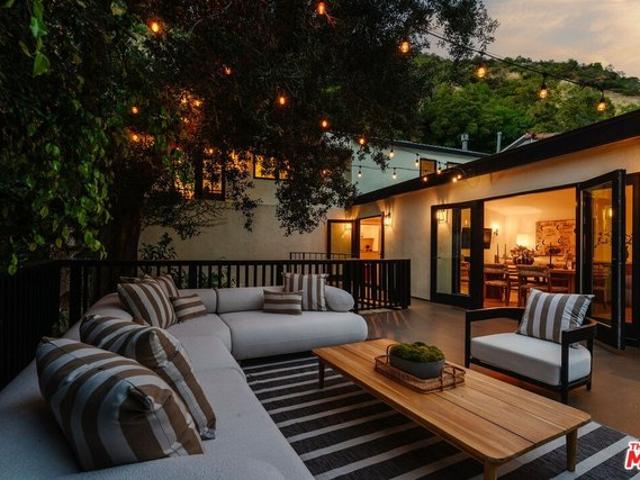 9849 Portola Dr, Beverly Hills, CA 90210