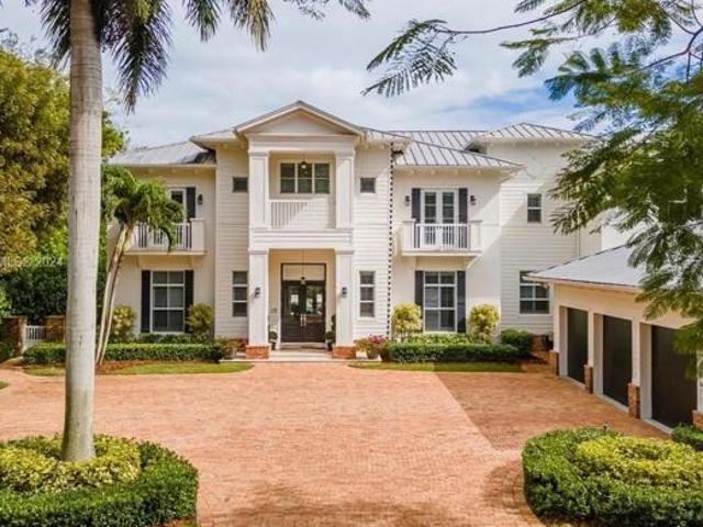 9849 SW 62nd Ct, Pinecrest, FL 33156