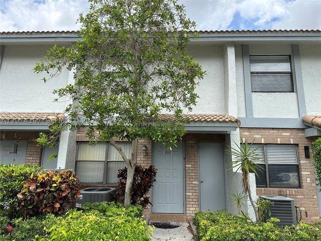 9849 S Riverside Dr Unit 8 26, Coral Springs, FL 33071