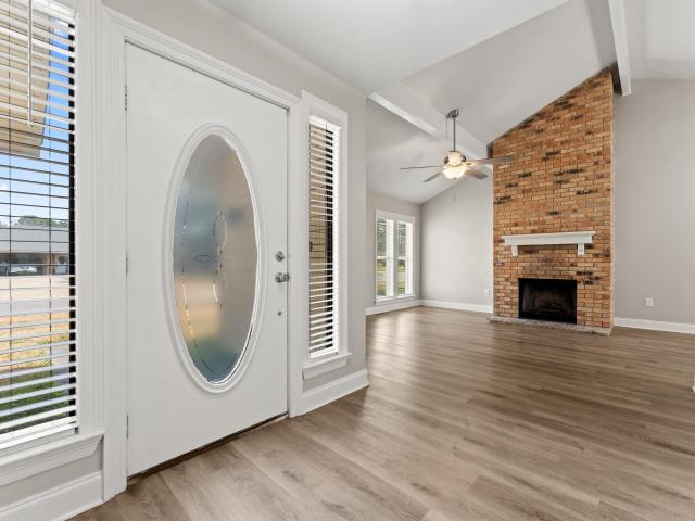 9842 Hawthorne Dr, Baton Rouge, LA 70809 | MLS #BR2026002 | Compass