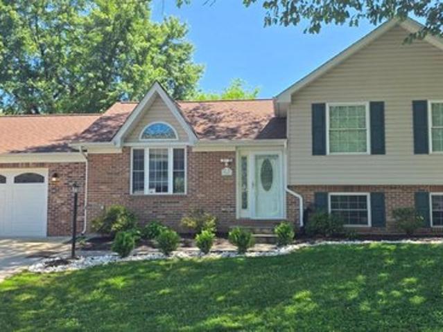 9843 Nimitz Ct, Manassas, VA 20109