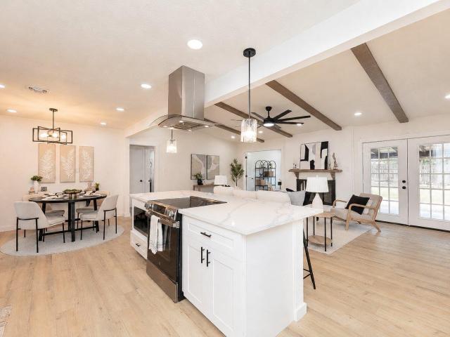 9843 Childress Dr