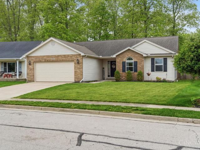 984 Country Oaks Lane