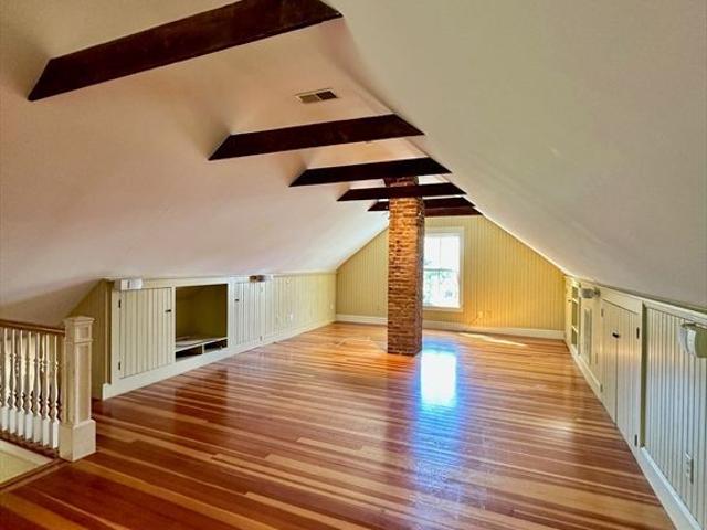 984 Chestnut St 2, Newton, MA