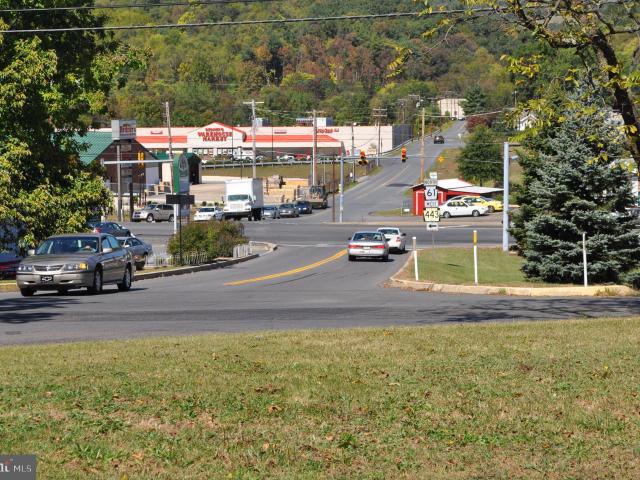 984 E Main St, Schuylkill Haven, PA 17972 | MLS #PASK2016 | Compass